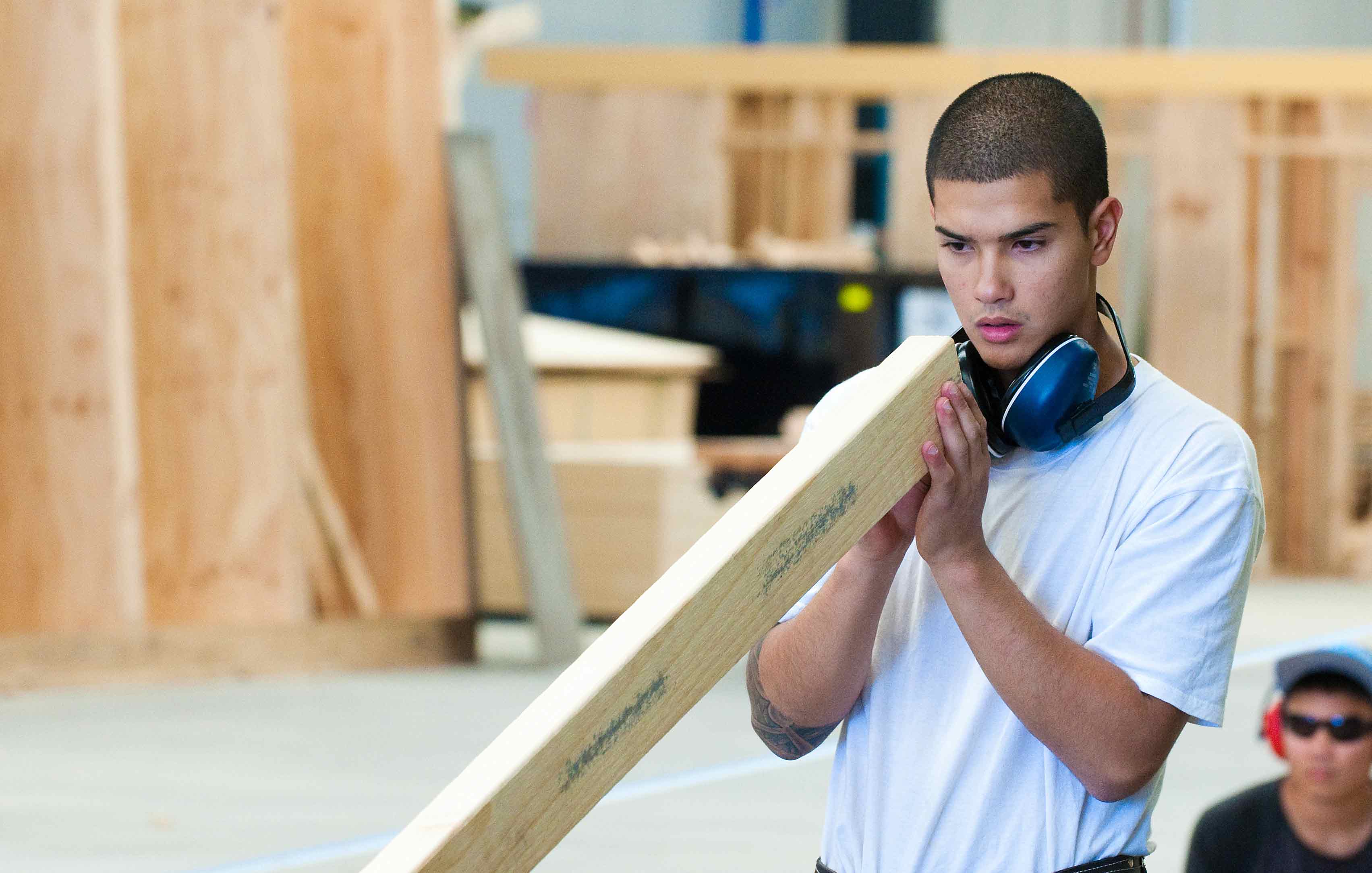 Certificate III in Carpentry CPC30220 | Victoria University