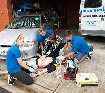 Bachelor of Paramedicine | Victoria University | Melbourne Australia