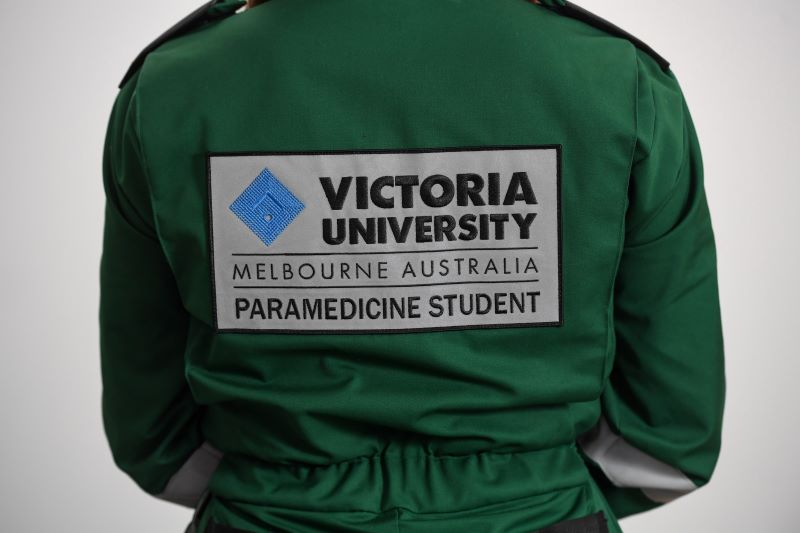 VU paramedic students train community to save lives | Victoria University