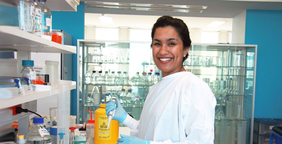 Elizabeth Verghese wins young achiever award | Victoria University